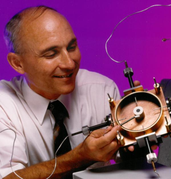 Richard Geyer, Ph.D. | Department of Physics | CU Denver College of ...